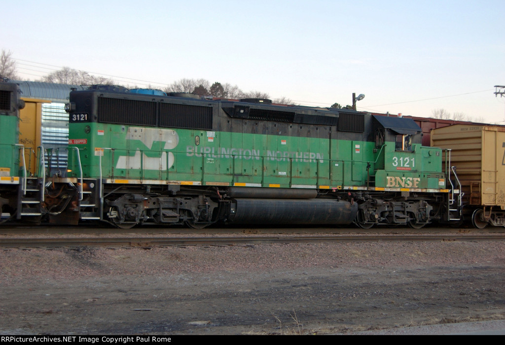 BNSF 3121, EMD GP50, at Gibson Yard
